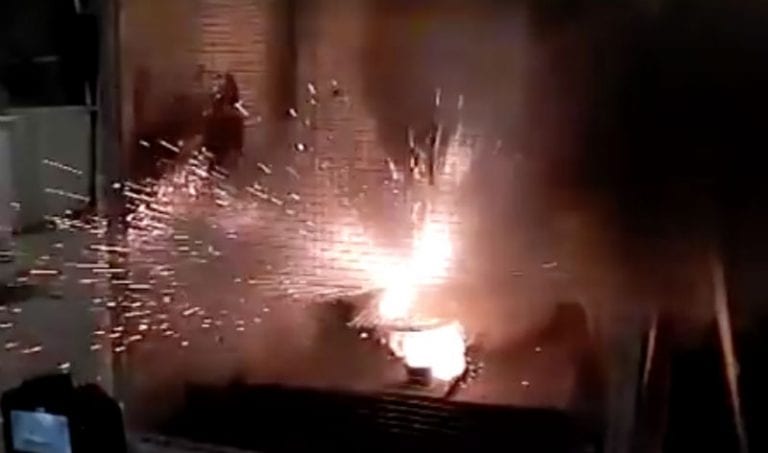 How to safely contain a tablet fire : iPad Pilot News