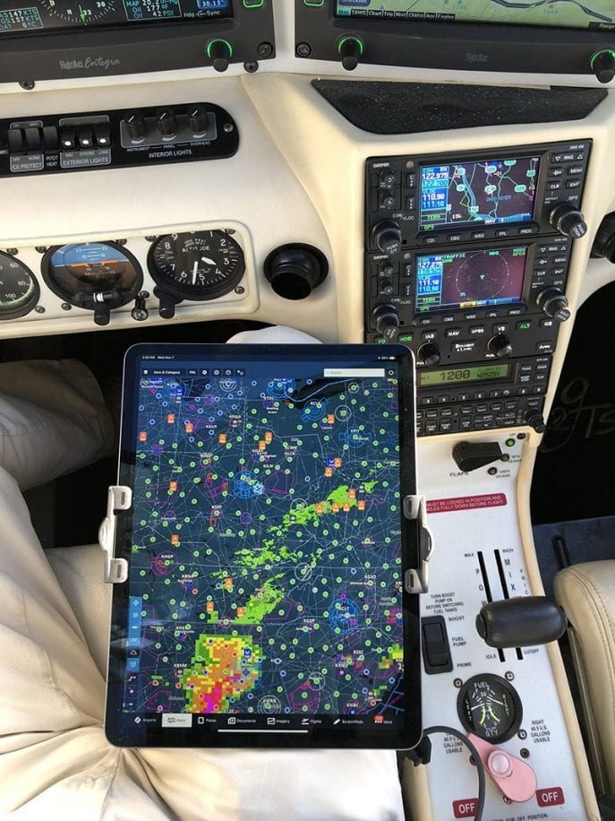Pilot's guide to mounting the iPad in the cockpit : iPad Pilot News