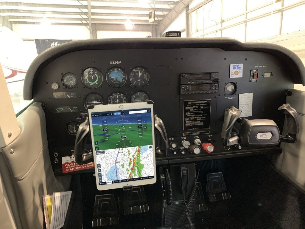 How do different iPad models fit in an airplane? - iPad Pilot News